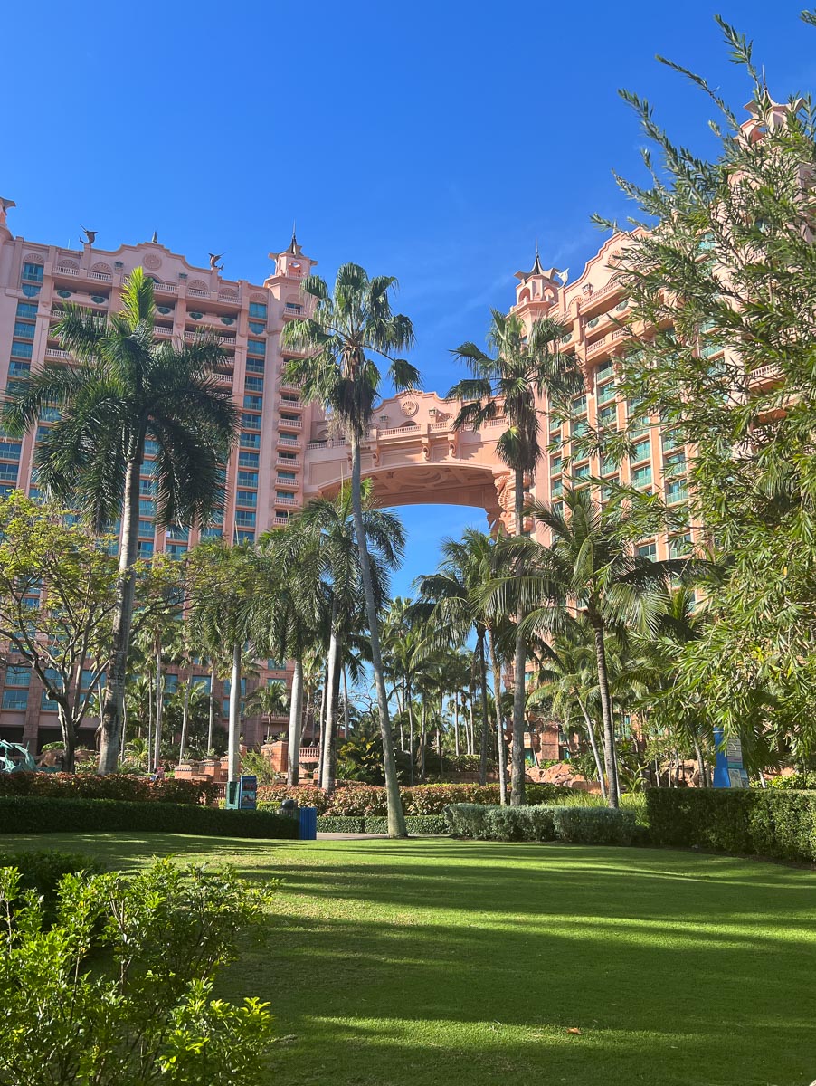 ULTIMATE Atlantis Bahamas Review - the good and the bad!